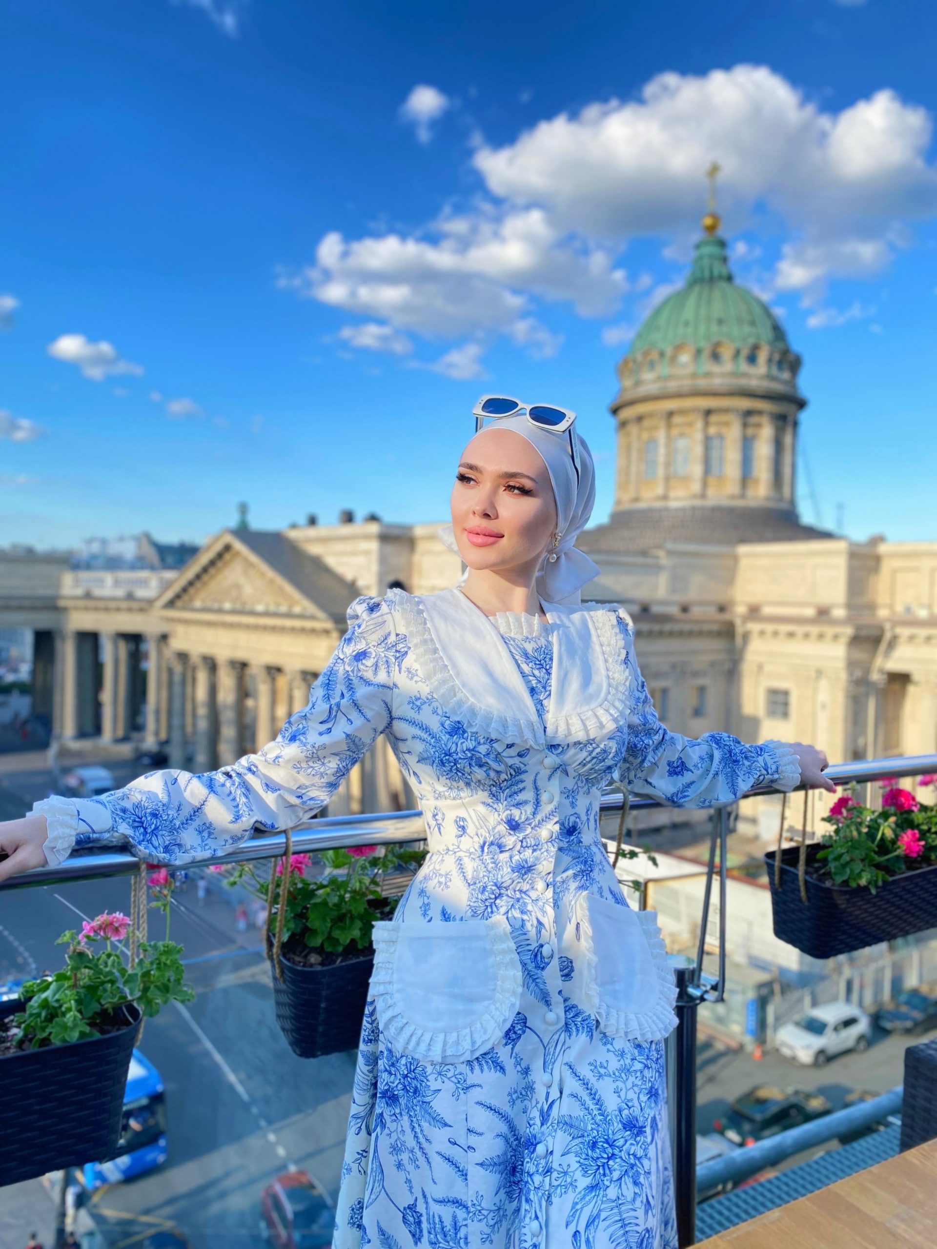 Omaima Floral Linen Dress – HHart Designs